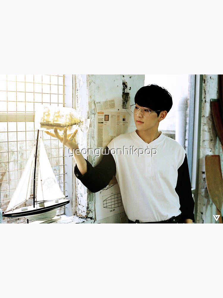 "SVT hoshi" Sticker for Sale by yeongwonhikpop | Redbubble