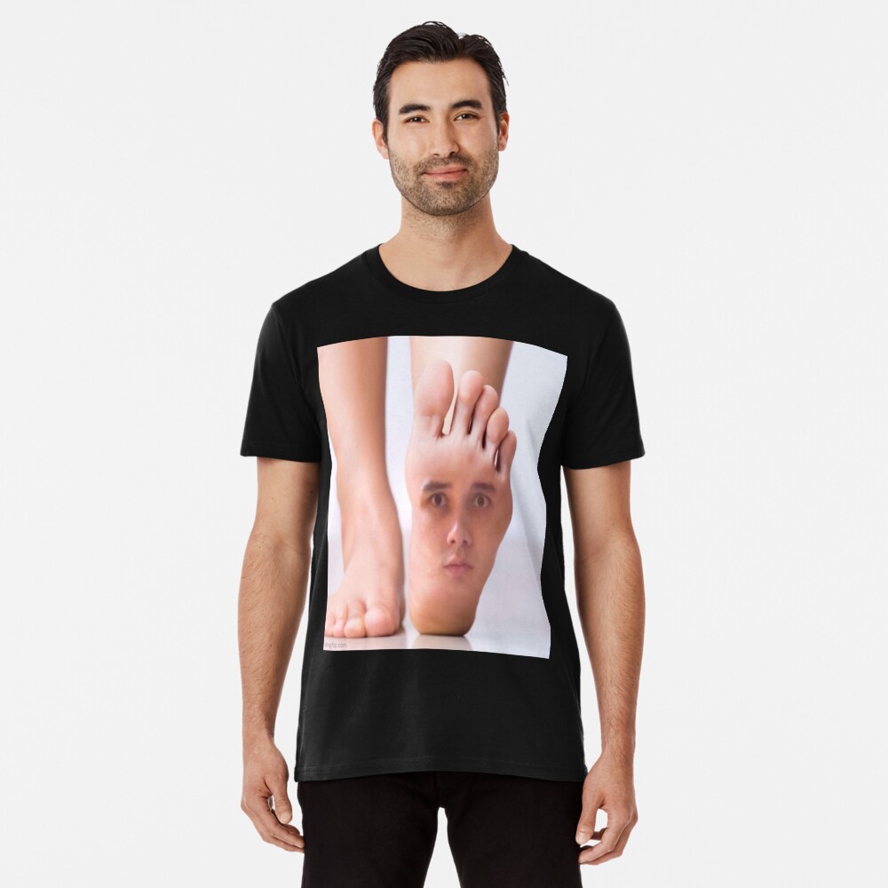 "Wilbur foot meme" Sticker for Sale by bestizeyy | Redbubble