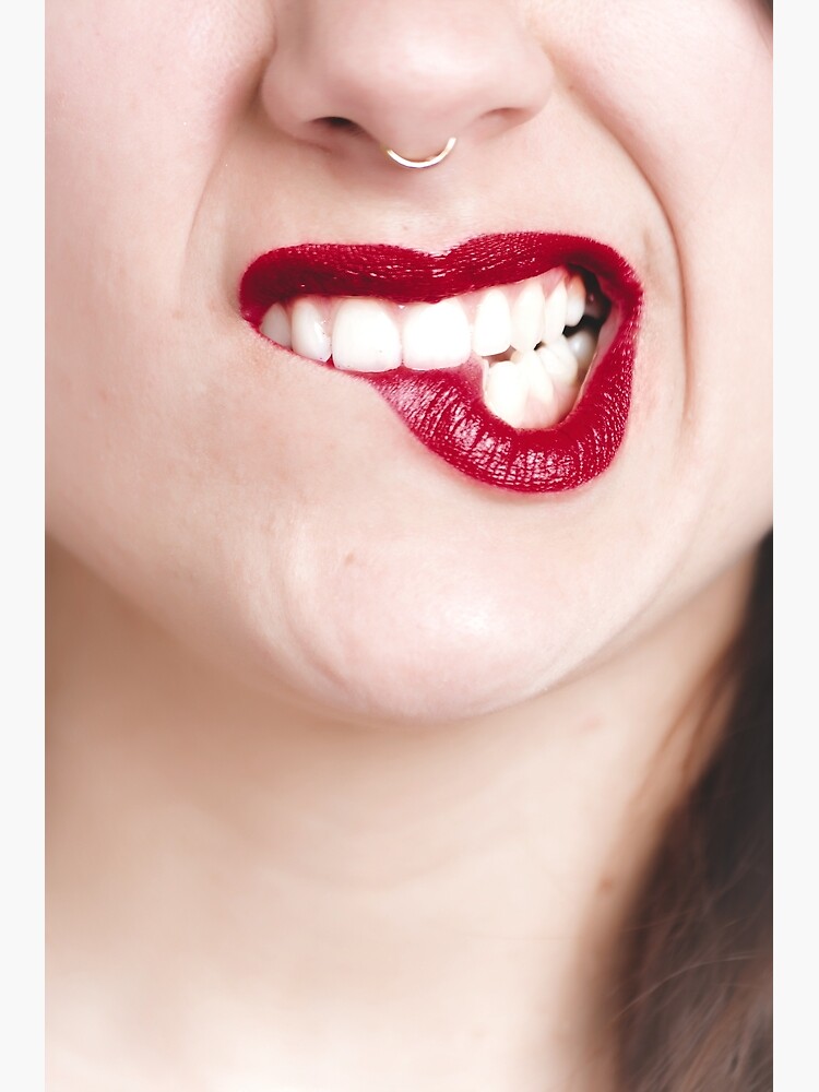 Póster «Aro en la nariz labios rojos mordiendo el labio boca sexy foto ...