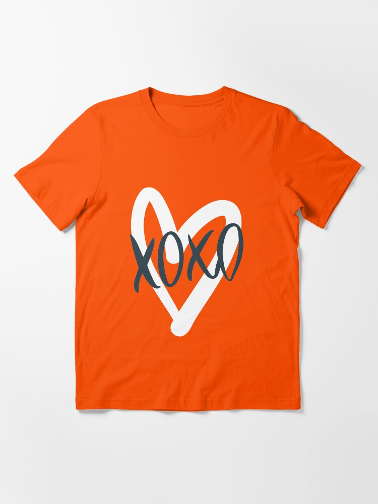 "XOXO" T-shirt by AnastasiiaM | Redbubble