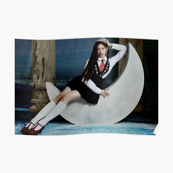 "IVE LEESEO ‘LOVE DIVE’" Poster for Sale by HaloHaloShine | Redbubble