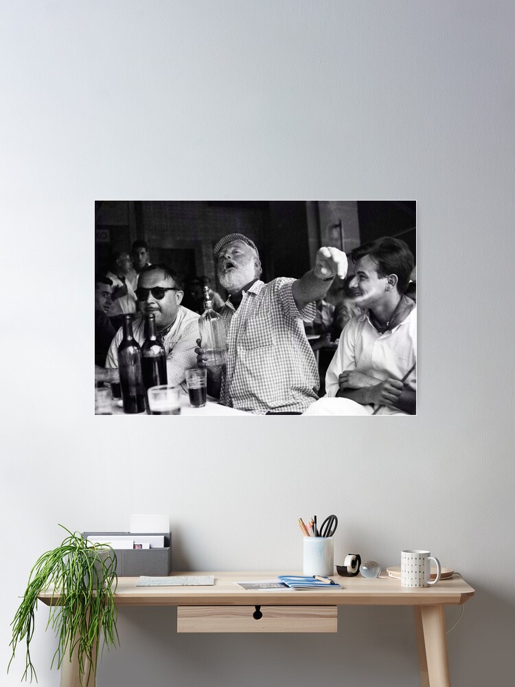 "Ernest Hemingway Drinking with Friends at a Bar in Havana Cuba 1959 ...