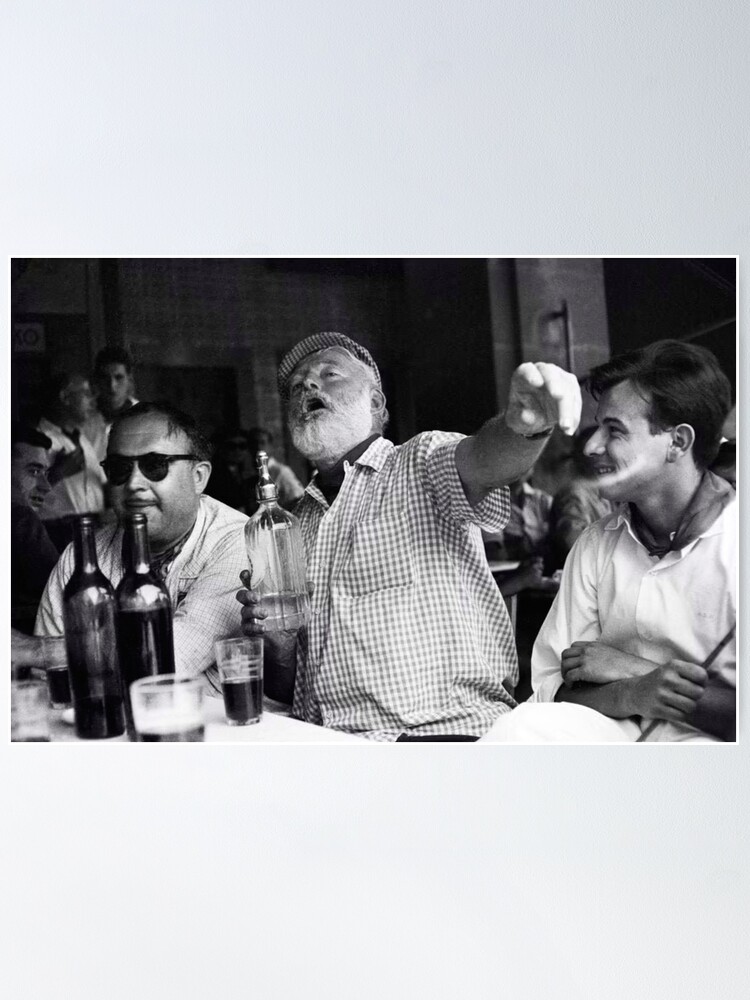 "Ernest Hemingway Drinking with Friends at a Bar in Havana Cuba 1959 ...