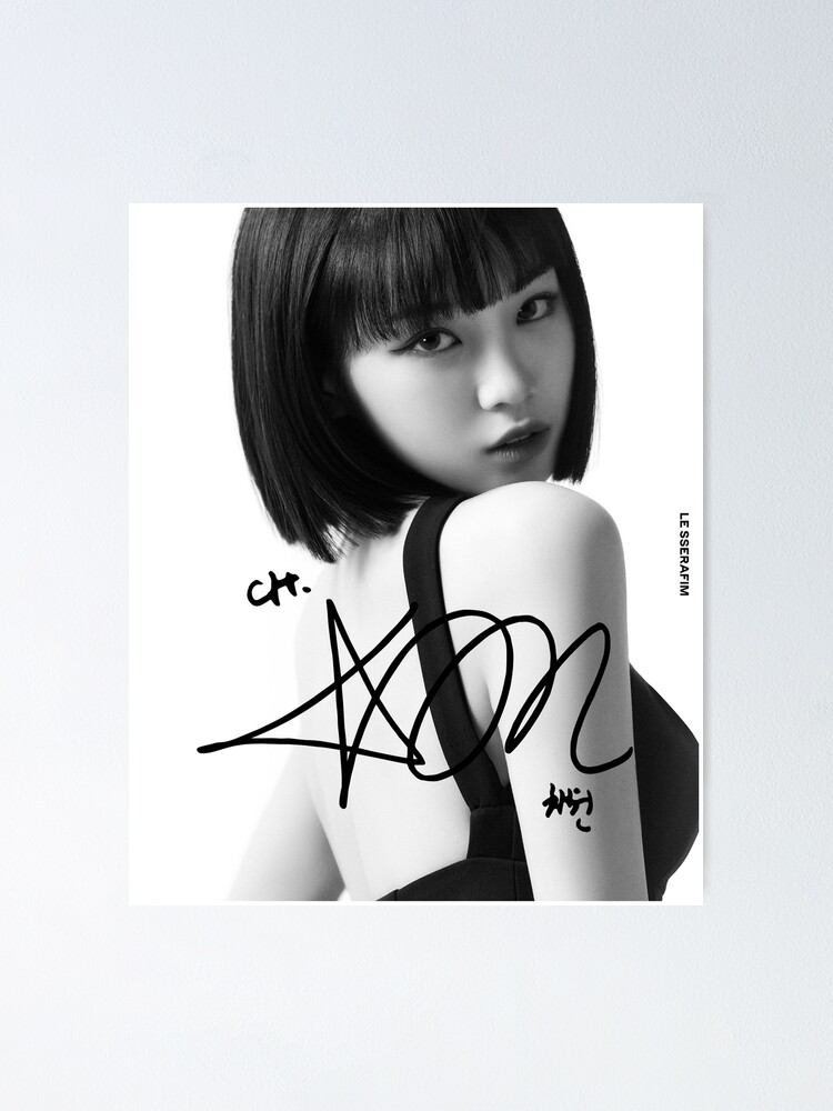 "LE SSERAFIM Kim Chaewon Signed Introduction Photo 1 With Signature ...