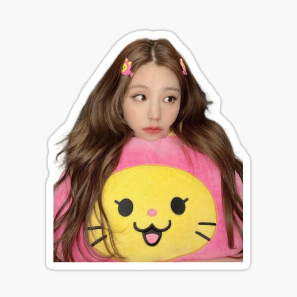 "itzy yeji cute" Sticker by BBIZZ | Redbubble