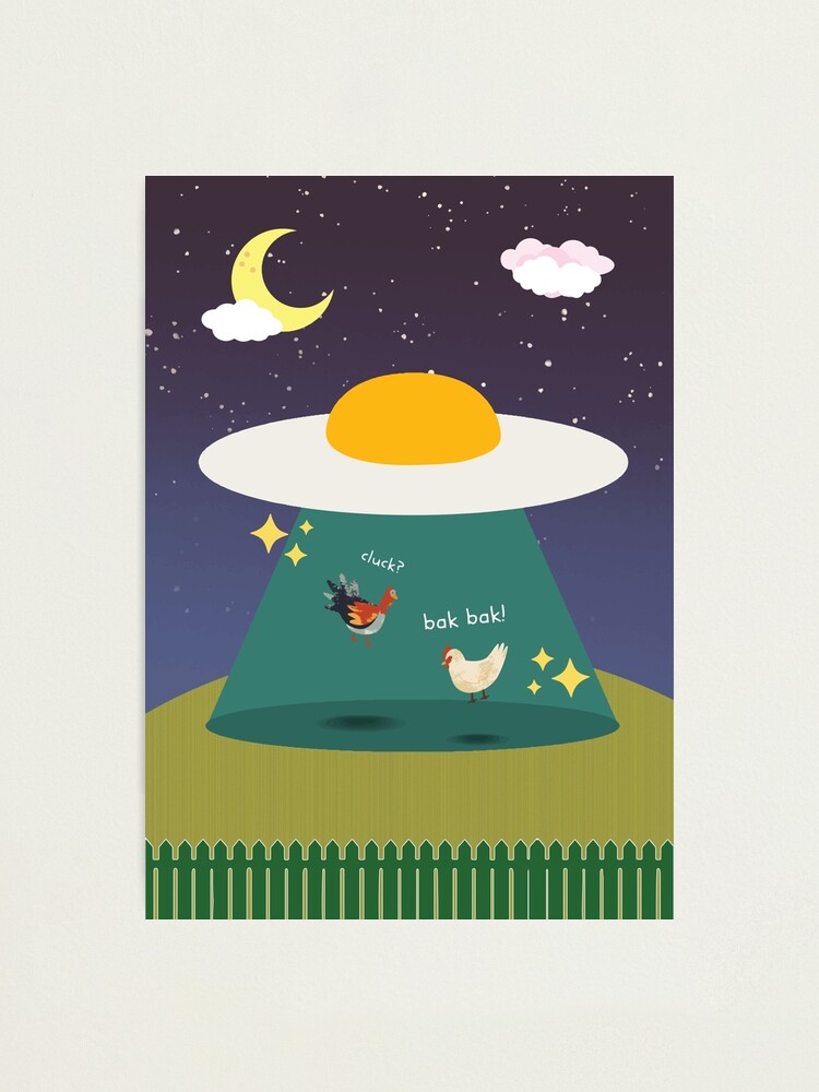 Lámina fotográfica «Secuestro de pollo por OVNI huevo alienígena» de ...