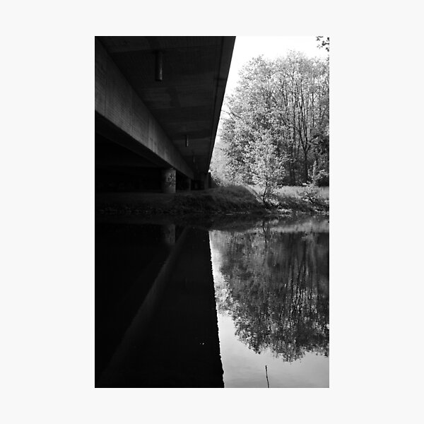 Lámina fotográfica «Lámina en Blanco y Negro Río con Puente» de ...
