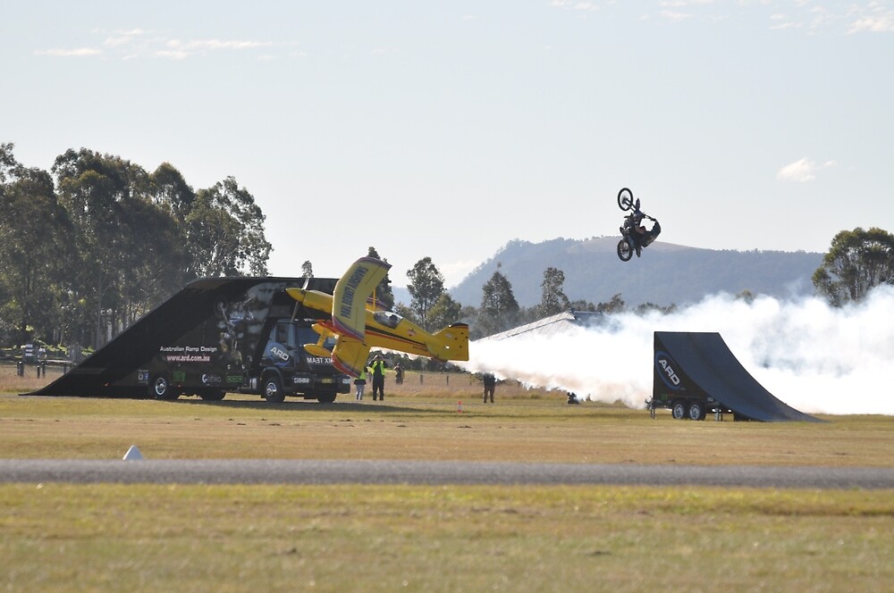 "Motorcycle Jumps Plane,Maitland Airshow,Australia 2015" by muz2142 ...