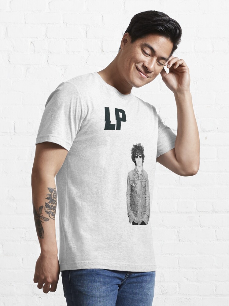 "Lp" T-shirt by RebecaF | Redbubble