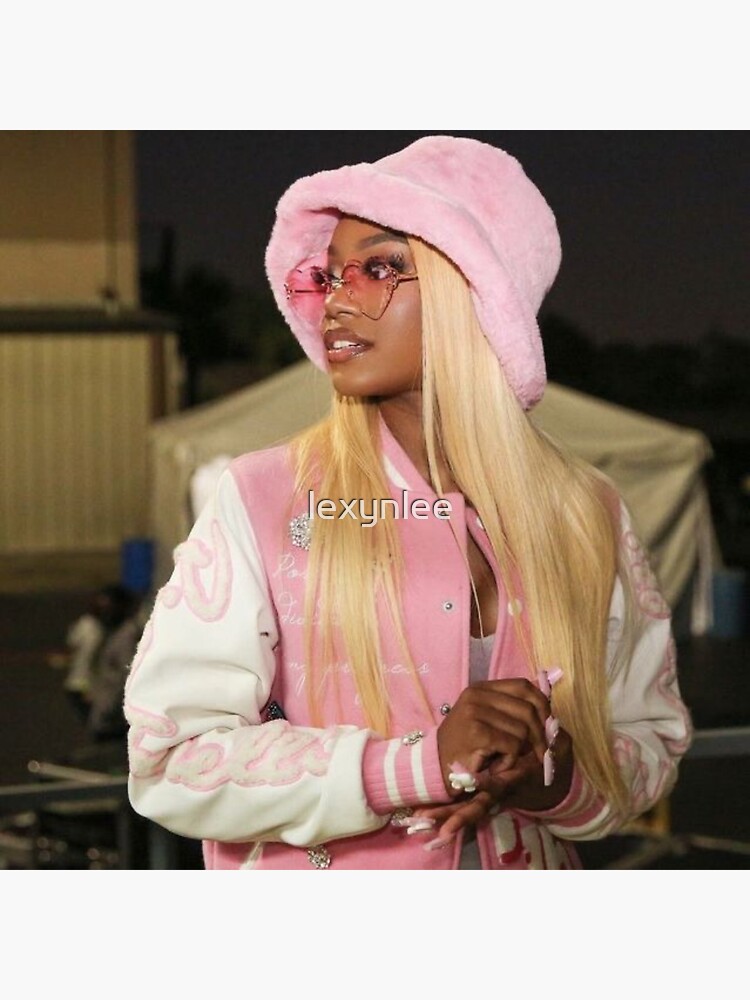 "Monaleo aesthetic" Sticker for Sale by lexynlee | Redbubble