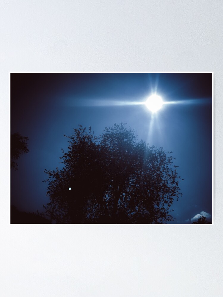 "dazecore aesthetic grunge dark blue bright sun shine desaturated ...