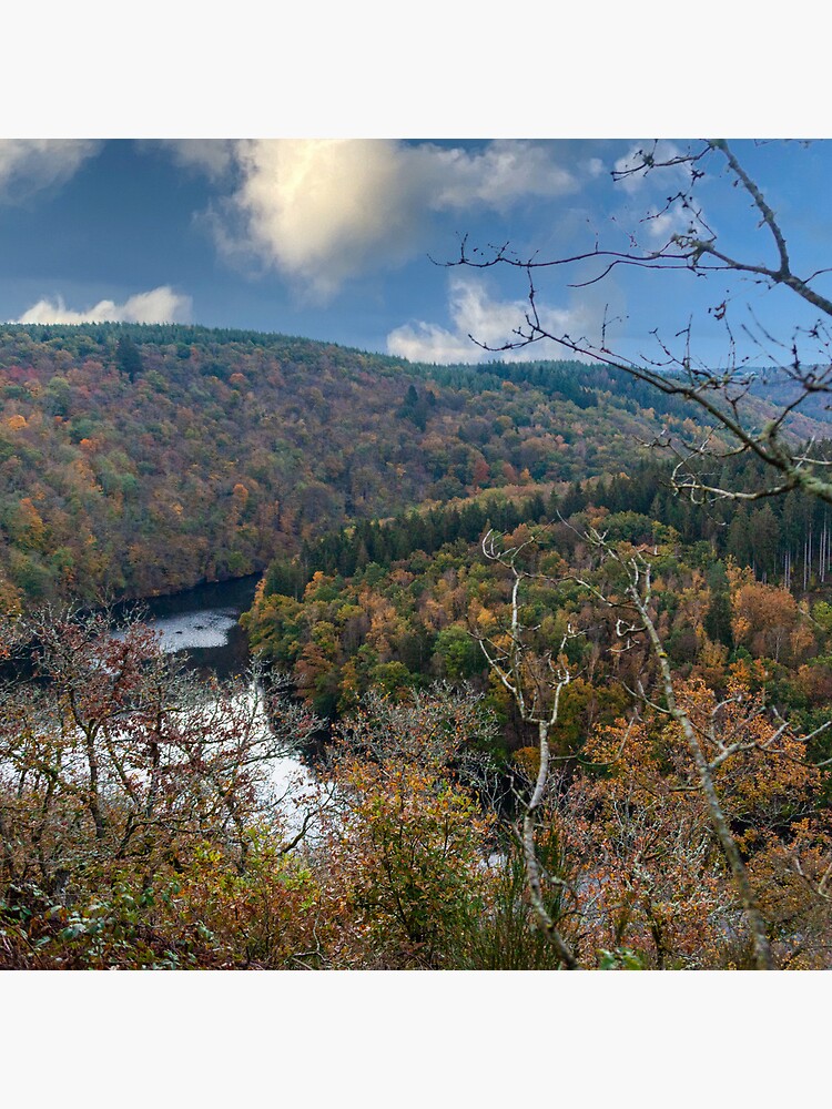 "Pastellfarben im Herbst in hoher Winkelsicht auf das Ourthe-Tal in den ...