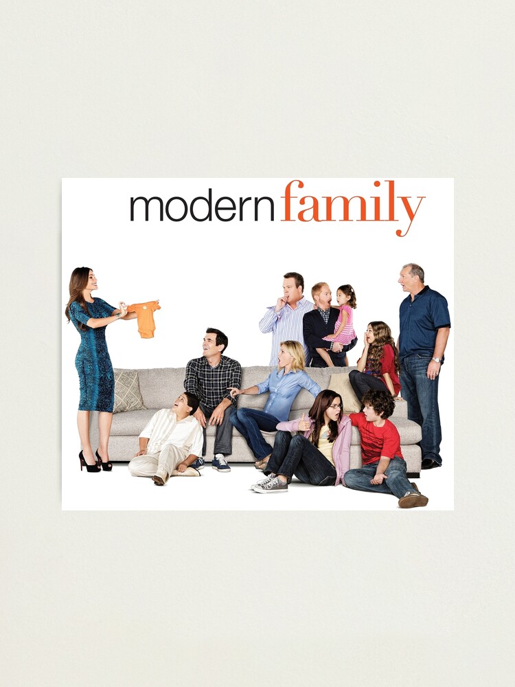 "MODERN FAMILY haley dunphy alex dunphy" Photographic Print for Sale by ...