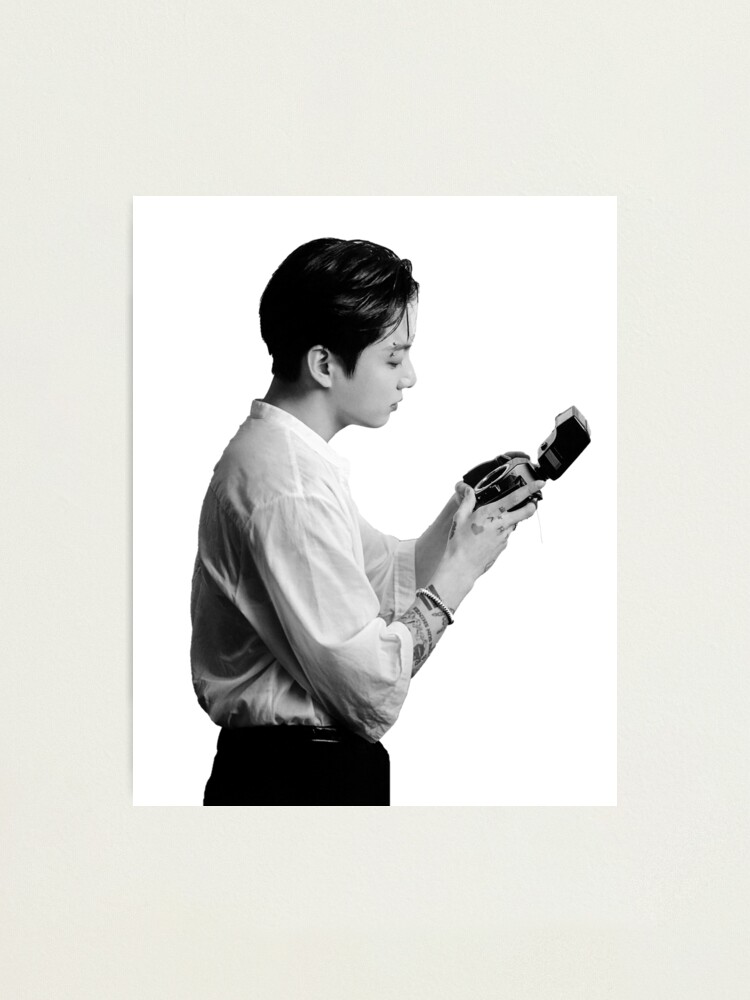 Impression photo « Jungkook Yet To Come Euphoria 2022 BTS Proof ...