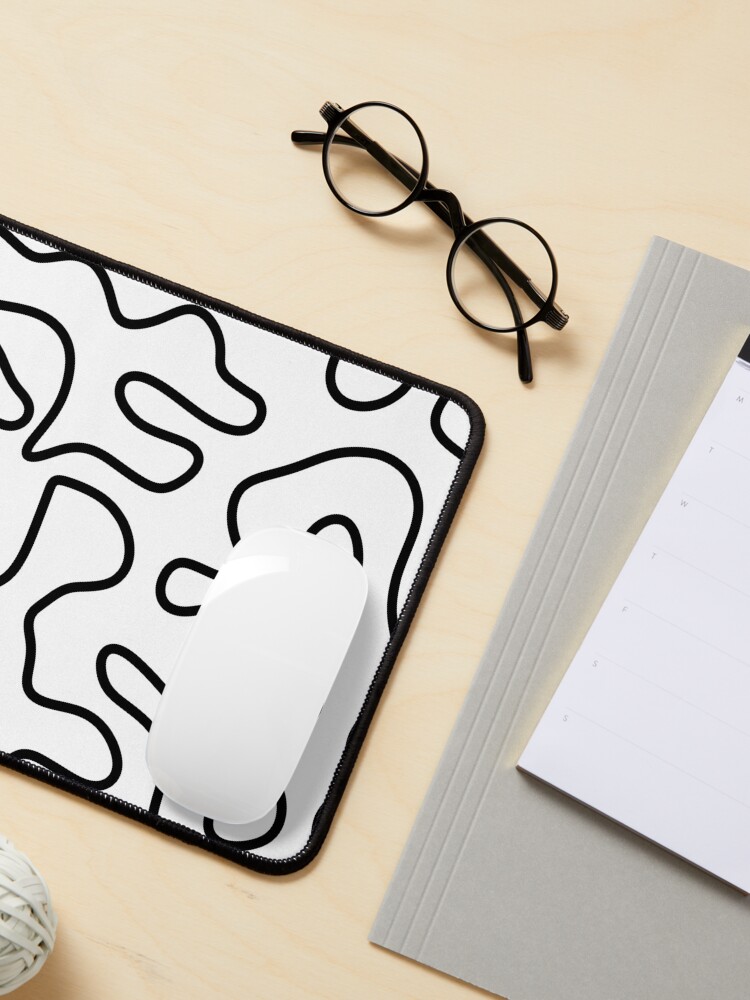 "Squiggle Maze Minimalist Abstract Pattern in Black and White" Mouse ...