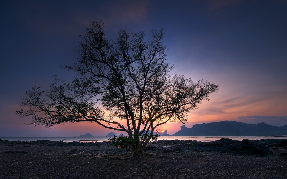 "Krabi Sunset Tones" by Robert Mullner | Redbubble