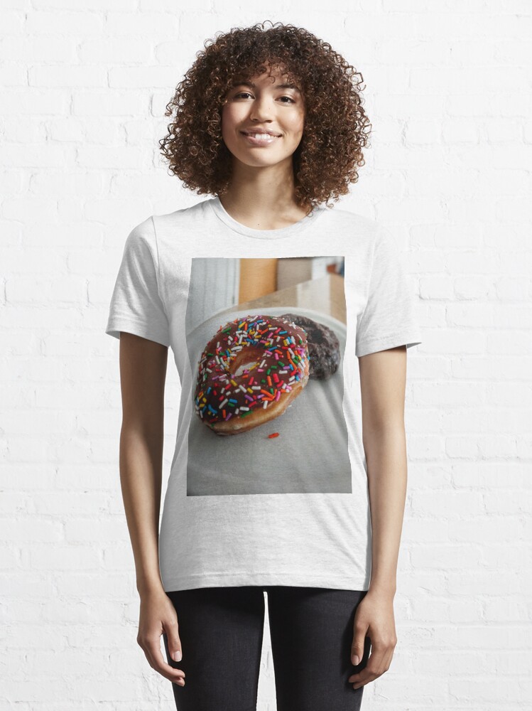 "Krispy Kreme Donuts" T-shirt by Gruntoverlord19 | Redbubble
