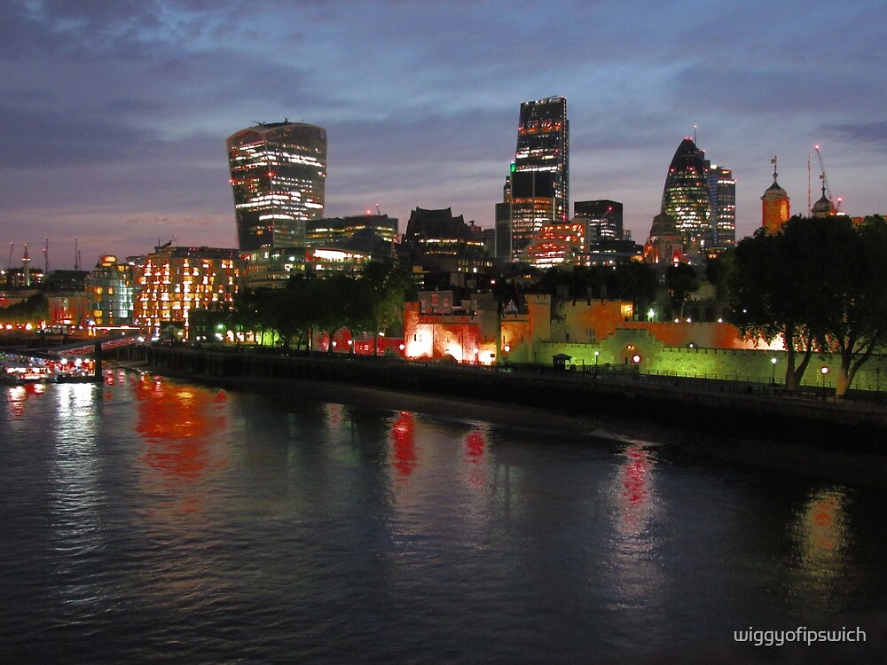 "Cityscape - London - Mad Version" by wiggyofipswich | Redbubble