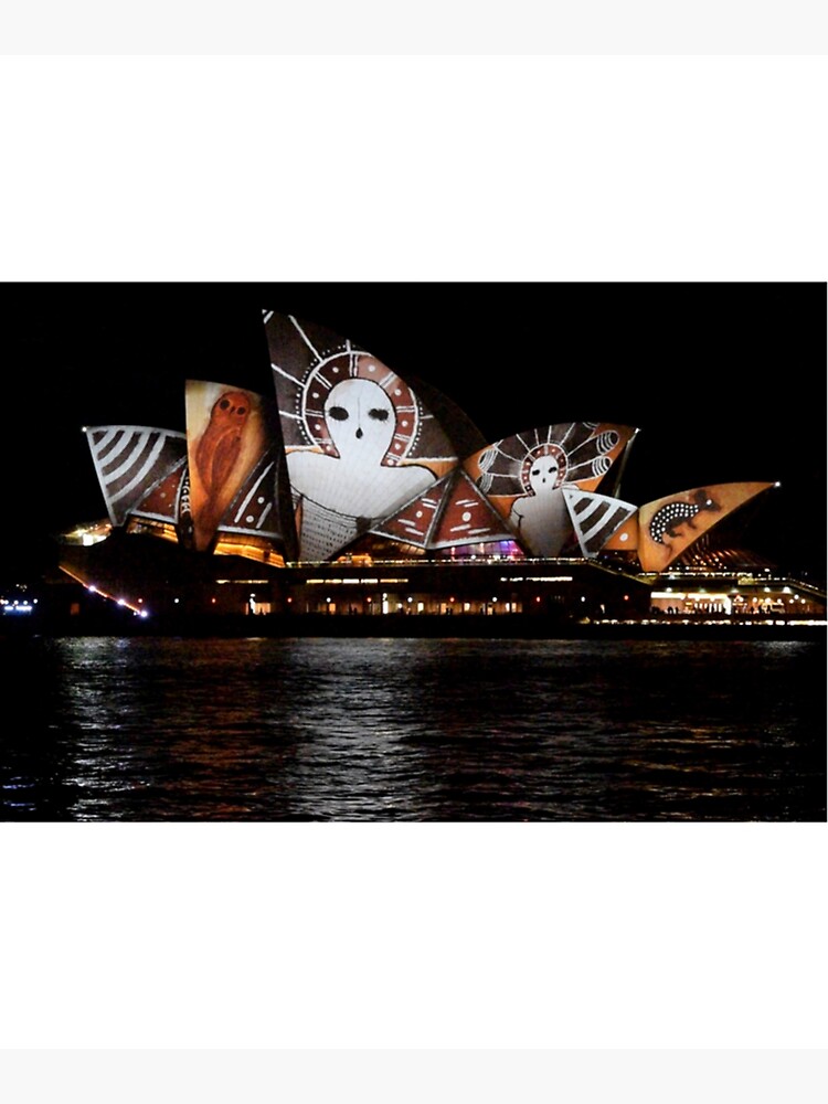 "SYDNEY OPERA HOUSE -HUMAN FIGURE SUN - PHOTOGRAPHY- VIVID FESTIVAL ...