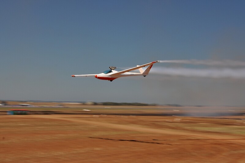 "Jet-powered Glider, Avalon Airshow, Australia 2013" by muz2142 | Redbubble