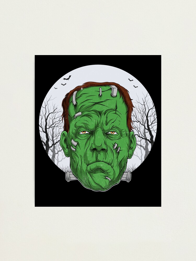 Lámina fotográfica «Guapo cara de zombie sobre luna llena aterrador ...