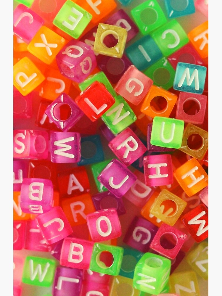 Póster «Foto de perlas de letras en todo el patrón de impresión» de ...