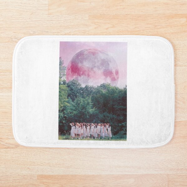 "LOONA LOOΠΔ 이달의 소녀 ++ Plus Plus OT12" Badematte von IvanLuan | Redbubble