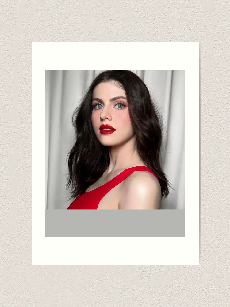 "Impressive Mesmerizing Blue Eyes Alexandra Daddario Hot Photo Gift ...