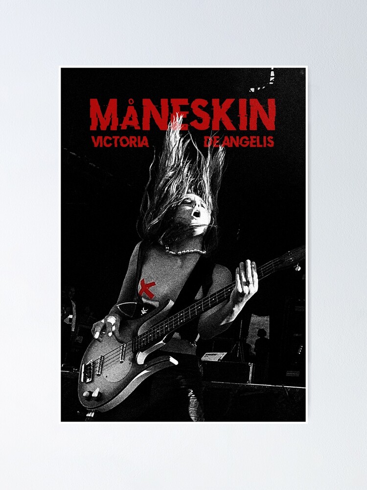 "Victoria De Angelis Naked Maneskin Band Italien Maneskin Victoria ...