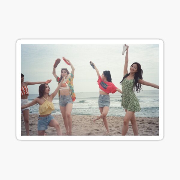 "LE SSERAFIM" Sticker for Sale by kmixx | Redbubble