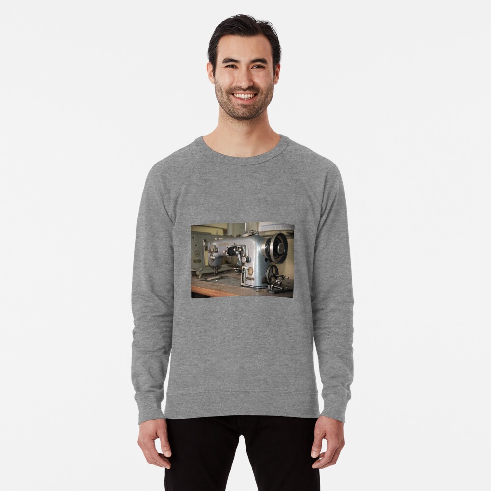 "Historic Singer 307G2 sewing machine" Poster by susannvoelske | Redbubble