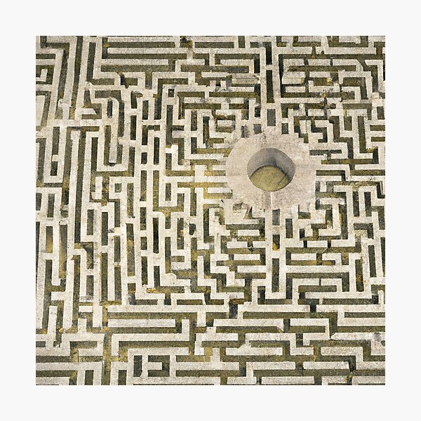 "Stone labyrinth of Minos according to the legend of the Minotaur ...