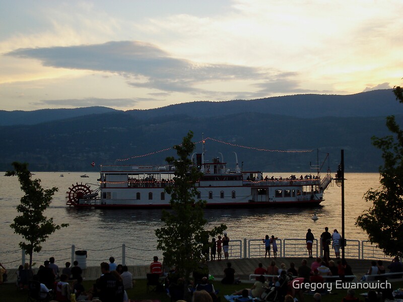 "The Fintry Queen" by Gregory Ewanowich | Redbubble