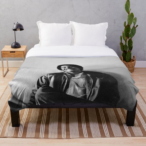 "Young Obama" Throw Blanket for Sale by colleentuite | Redbubble
