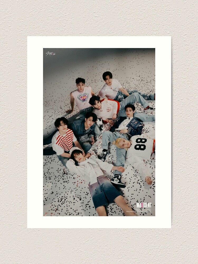 "Maxident STRAY KIDS SKZ LOGO kpop circle signatures autographs " Art ...