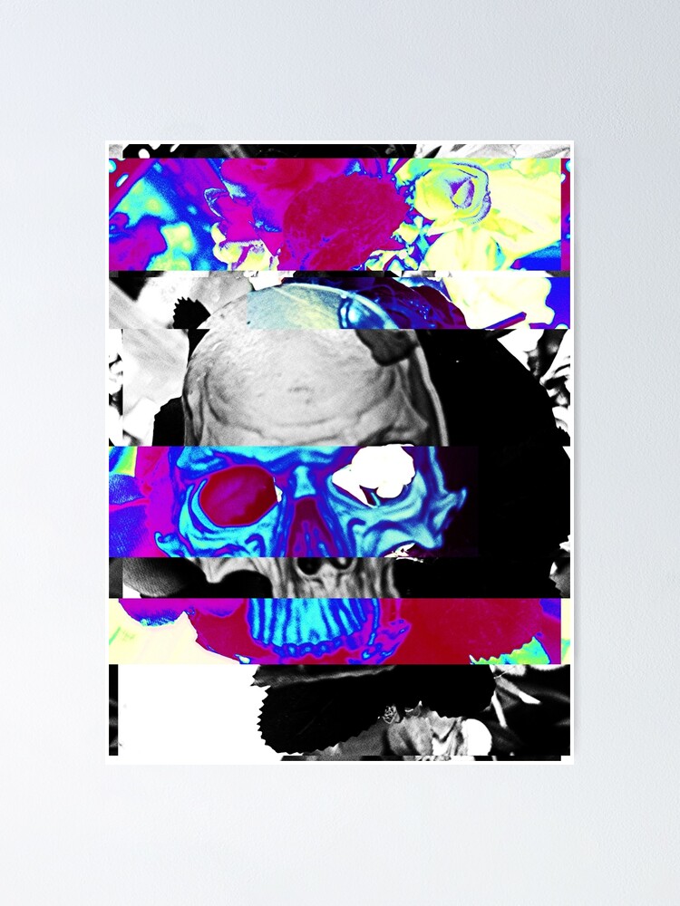 " Spooky glitchy aesthetic Halloween 8Skull face bro comin atcha ...