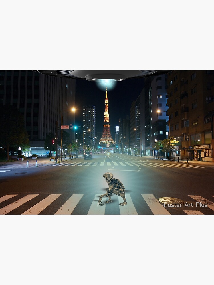 Impression sur toile « « Alien à Paris » 36 x 24, surréaliste affiche ...