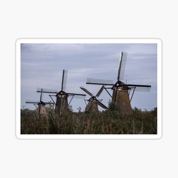 "Wonderful landscapes in the Netherlands. Historic dutch windmills in ...