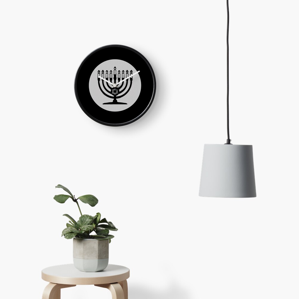 Reloj «Hanukkah menorah tinta de candelabro de nueve brazos en círculo ...