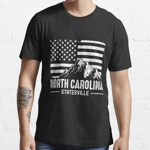 "Statesville North Carolina State Flag Design Mountains Christmas" T ...