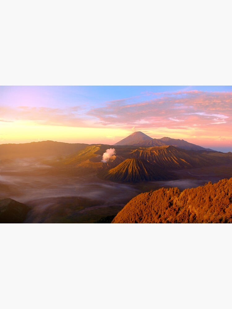 "Mount Bromo volcano, Indonesia sunrise volcanic mountain range, East ...