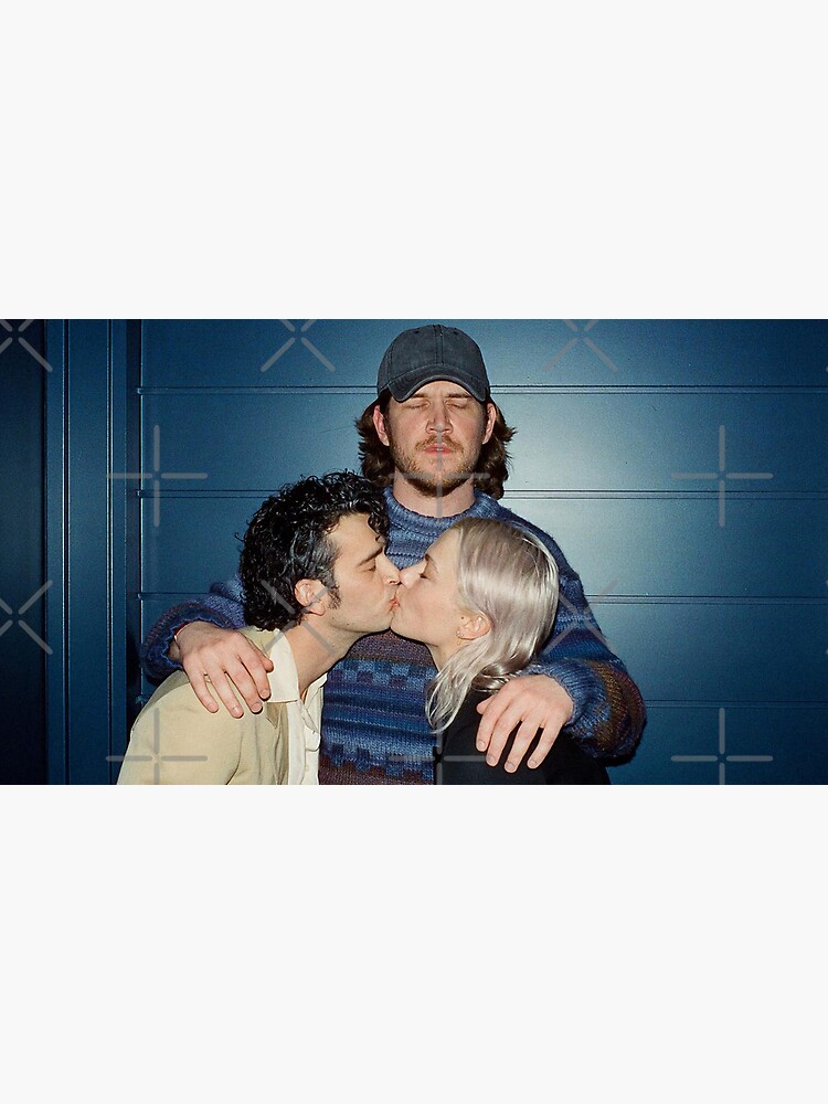 "phoebe bridgers and matty healy kiss" Photographic Print for Sale by ...