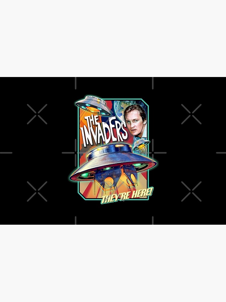 "THE INVADERS (1967 logo) - They're Here - David Vincent - Flying ...