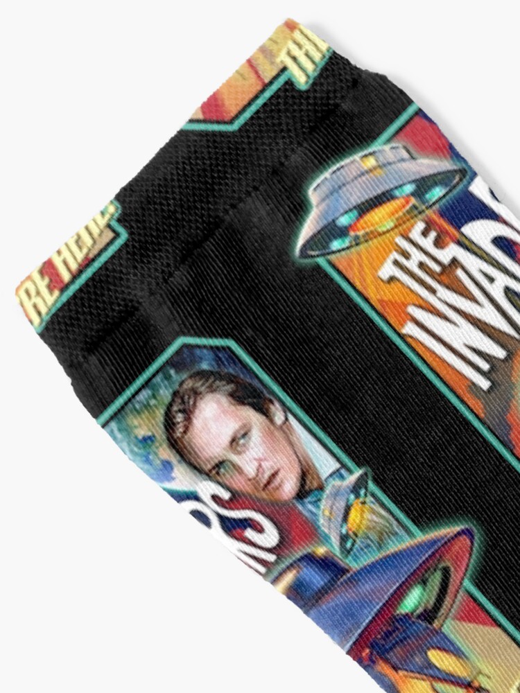 "THE INVADERS (1967 logo) - They're Here - David Vincent - Flying ...