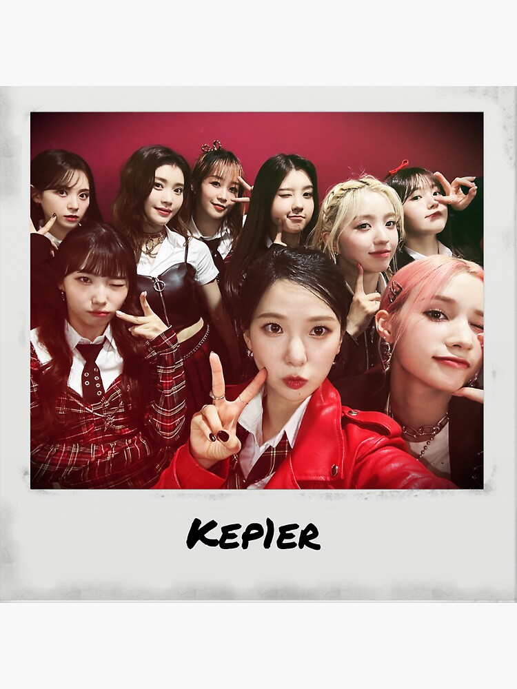 "Kep1er kpop group: Yujin, Mashiro, Xiaoting, Chaehyun, Dayeon, Hikaru, Huening Bahiyyih ...