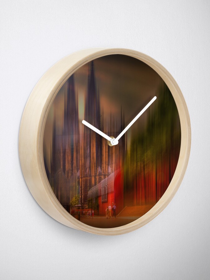 Dom Clock's Instagram, Twitter & Facebook on IDCrawl