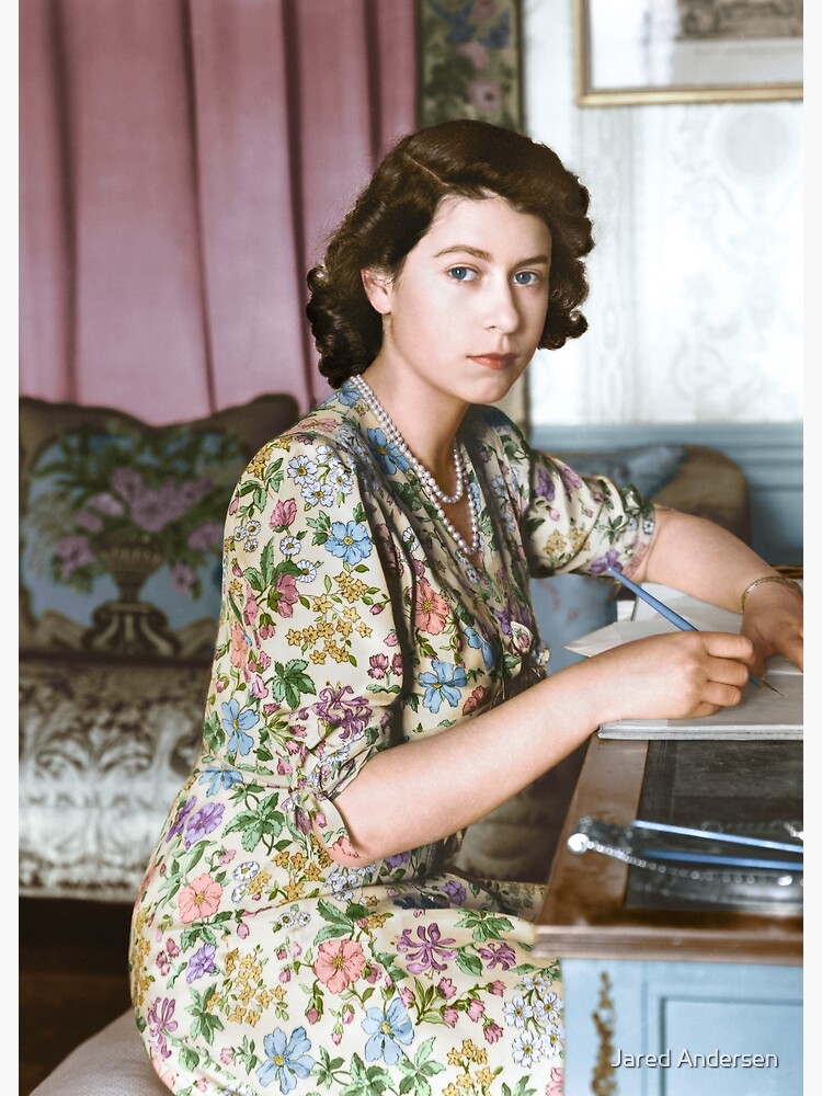 "Princess Elizabeth at Windsor Castle (1944) - Colorized" Photographic ...