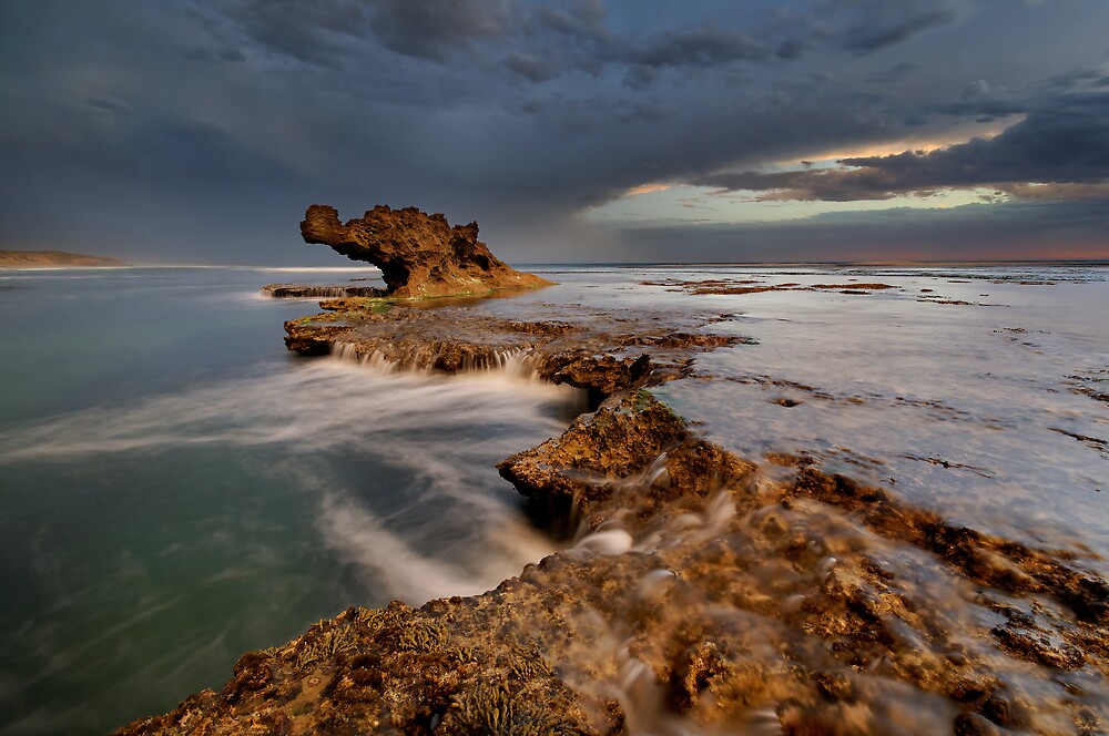 "The Dragon rises again.." by Robert Mullner | Redbubble