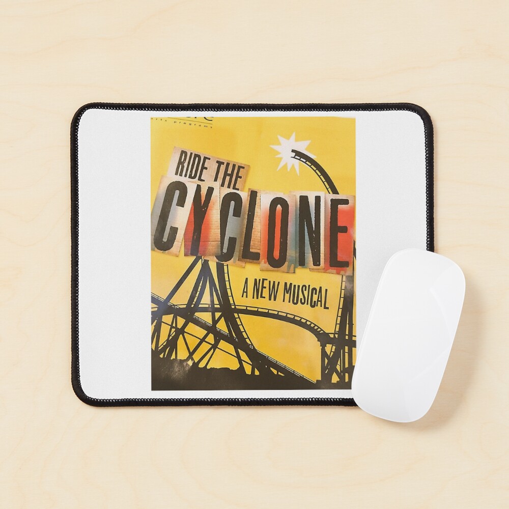 "Chevauchez le cyclone cyclone biche Ride The Cyclone la comédie ...