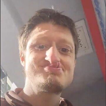 Daniel Larson's Instagram, Twitter & Facebook on IDCrawl